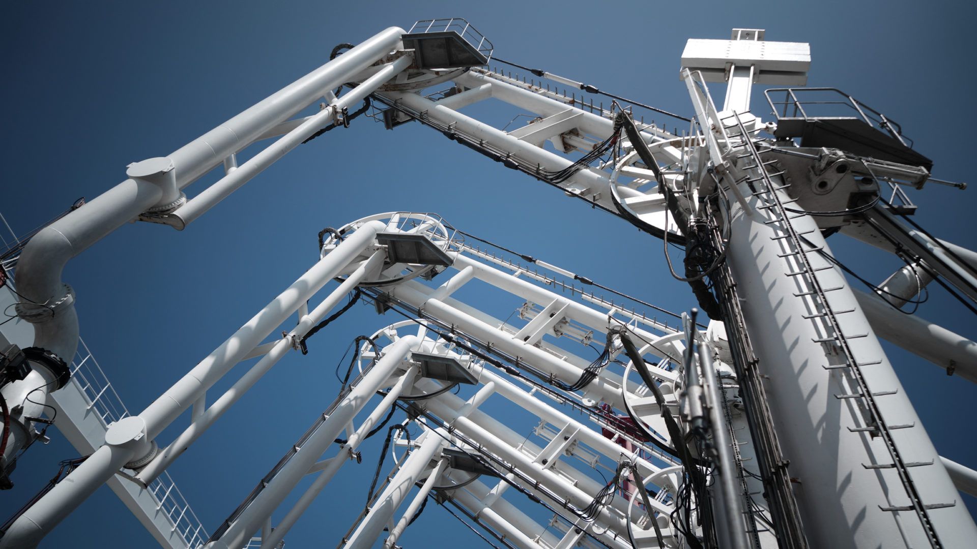 New Fortress Energy seeks permits for offshore LNG terminal