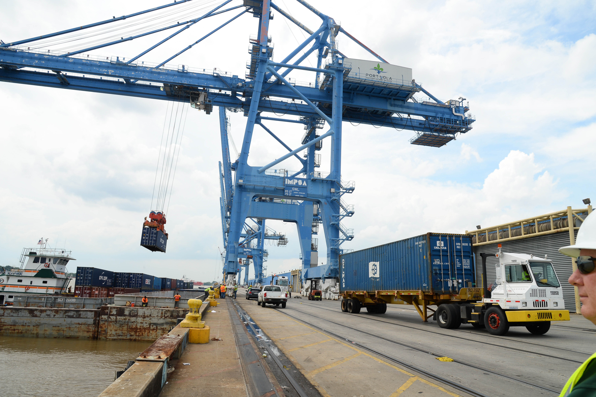 Feds give $3.2M to New Orleans, Baton Rouge container-on-barge program