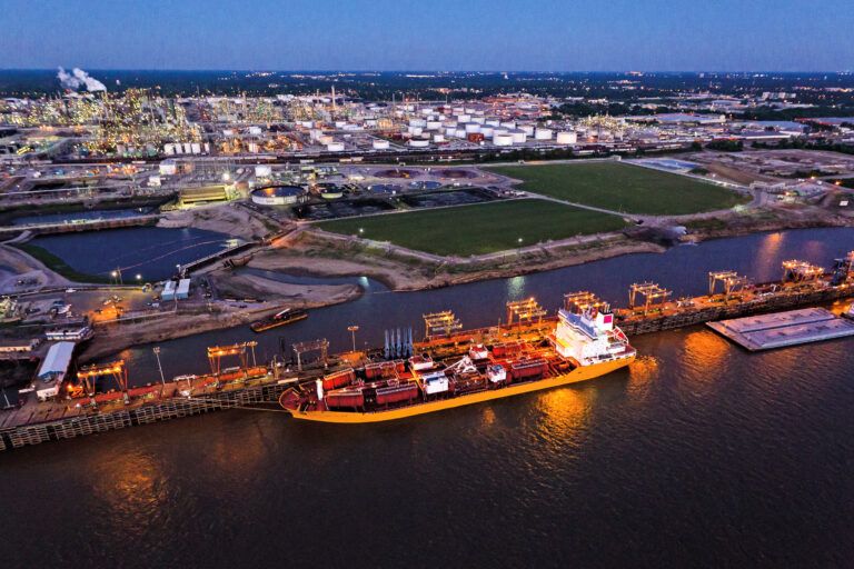 ExxonMobil to temporarily shut down portion of Baton Rouge refinery in ...